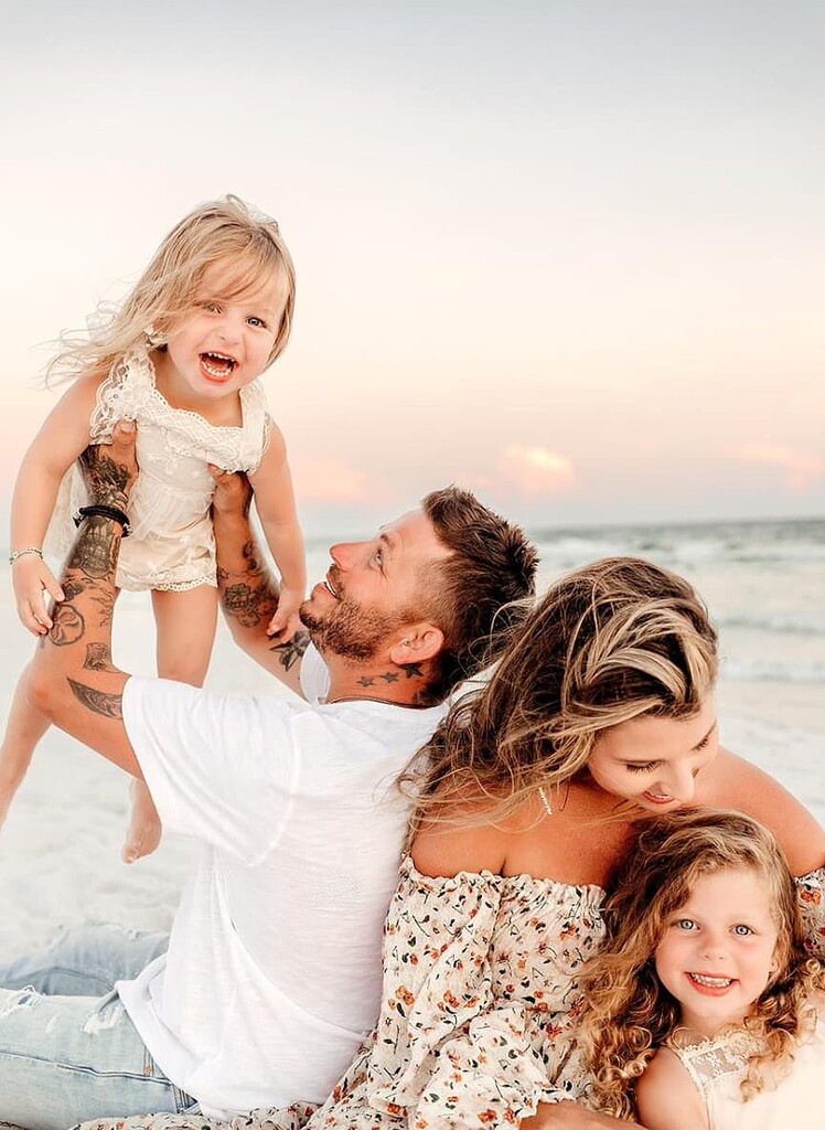 Family Photos CAF x Randomly Generated Names 25 - Create a Family ...