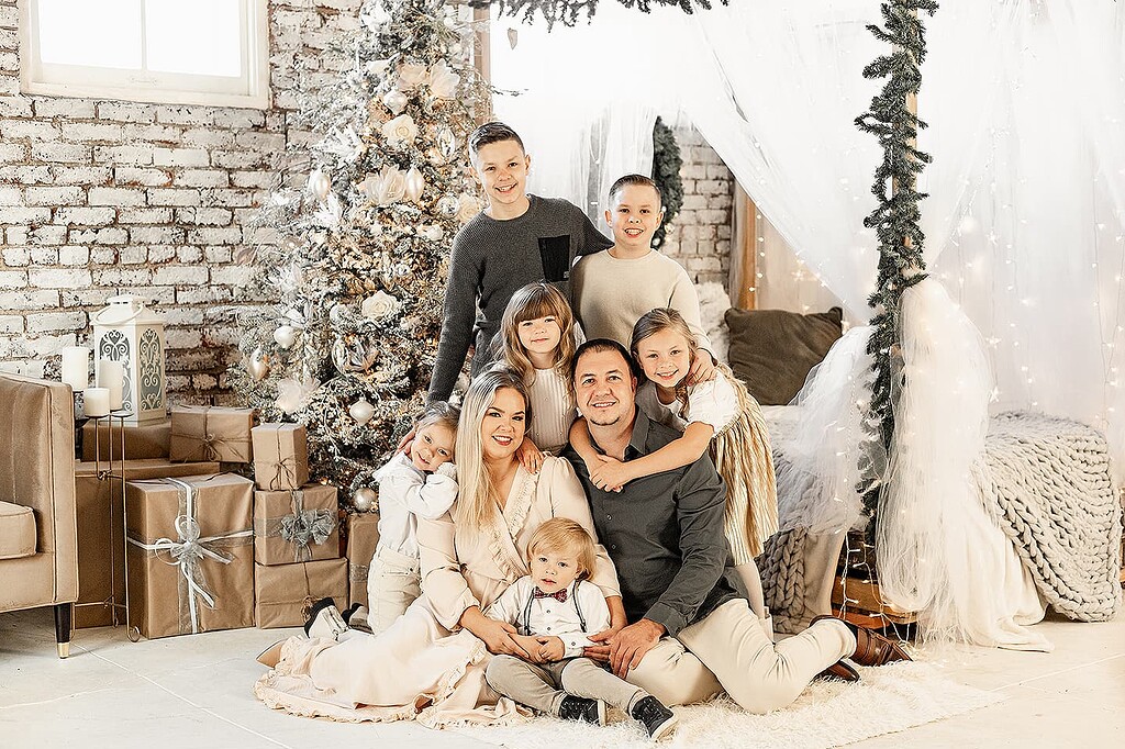 Another Festive Family Pics CAF (Dec 24) - Create a Family - Nameberry