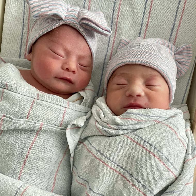 Name the twins w/pics - Create a Family - Nameberry